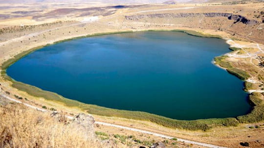 Top 30 Heart-Shaped Lakes in the World - World Top Top