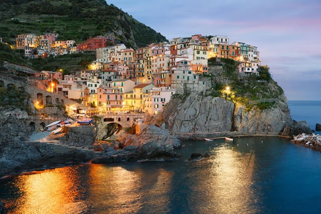 Top 20+ Amazing Cliff-Side Towns in the World - World Top Top