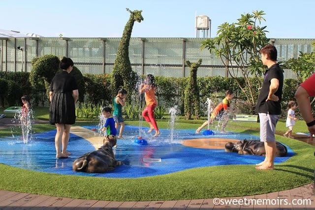 Free Mall Water Play Areas - Singapore for Kids - World Top Top